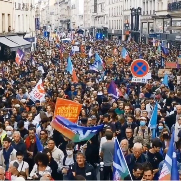 「戦争やめ国民の生活救え！」 欧州各地でEU、NATO抗議デモが多発 燃料高騰で「凍える冬」が目前に | 長周新聞